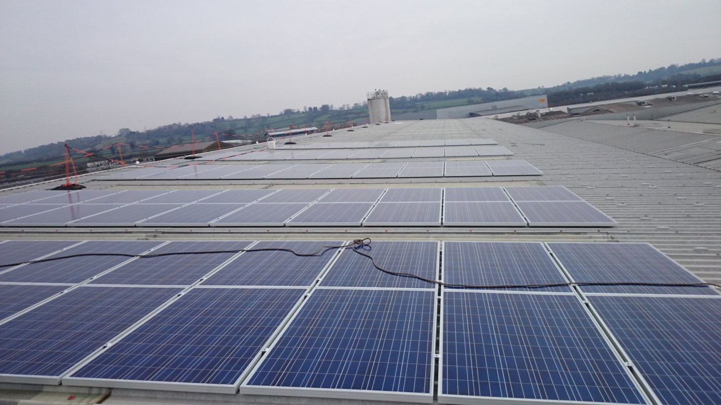 Host a solar PV array with Low Carbon Hub